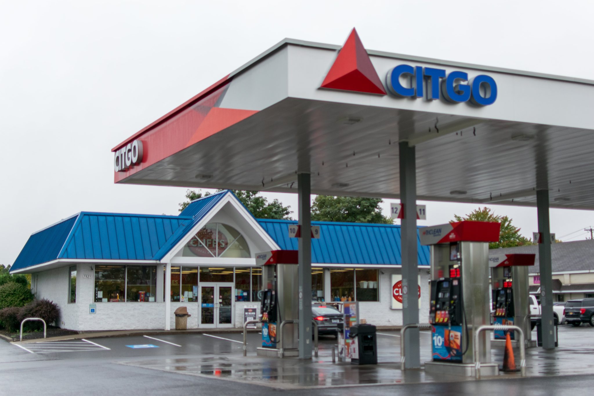 Delivery, Pizza, & Sunoco Fuel — Ridge Mills Cliff's
