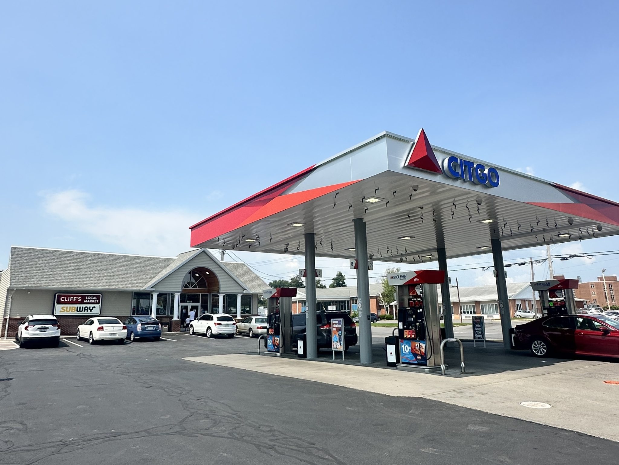 Pizza, In-Store Subway & Sunoco Fuel — Burrstone Rd. Cliff's